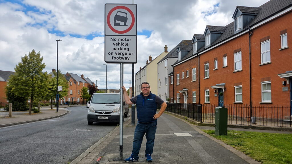 Trial to tackle pavement parking launches in Swindon