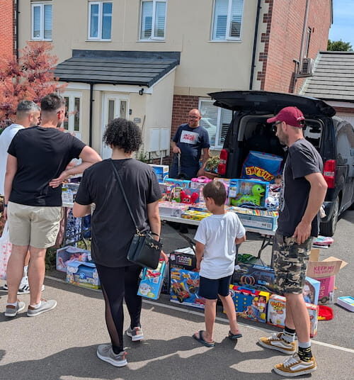 The American trend helping Swindon neighbours connect